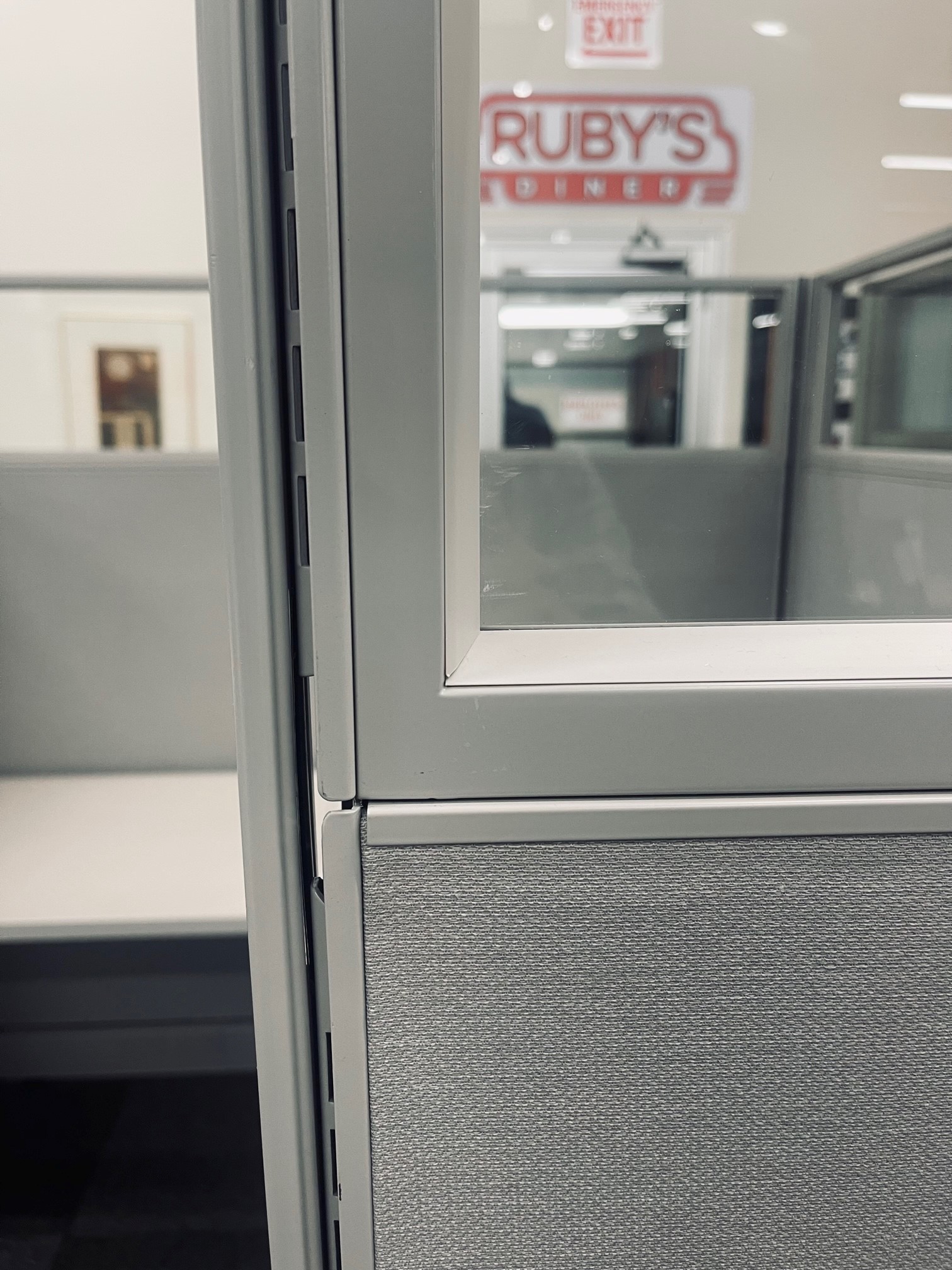 Certified PreOwned Herman Miller A02 5.5'W x 5.5'D Cubicles - Renew ...